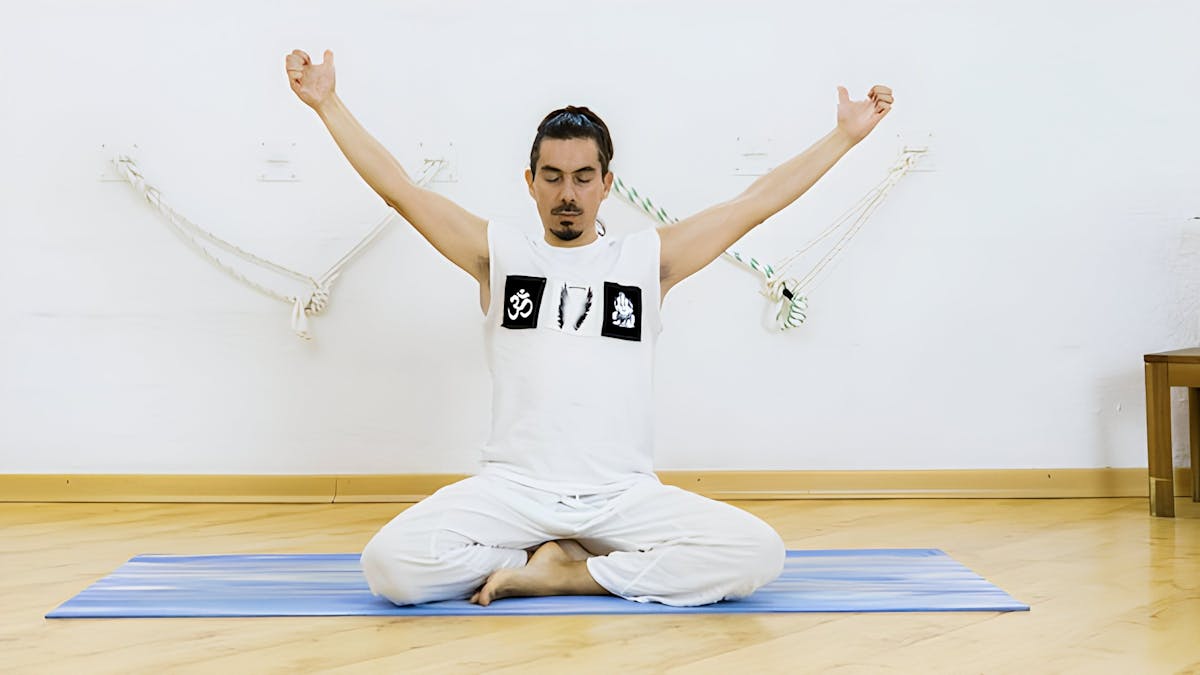 Disfruta ¿Qué es Kundalini Yoga? | Gaia Español