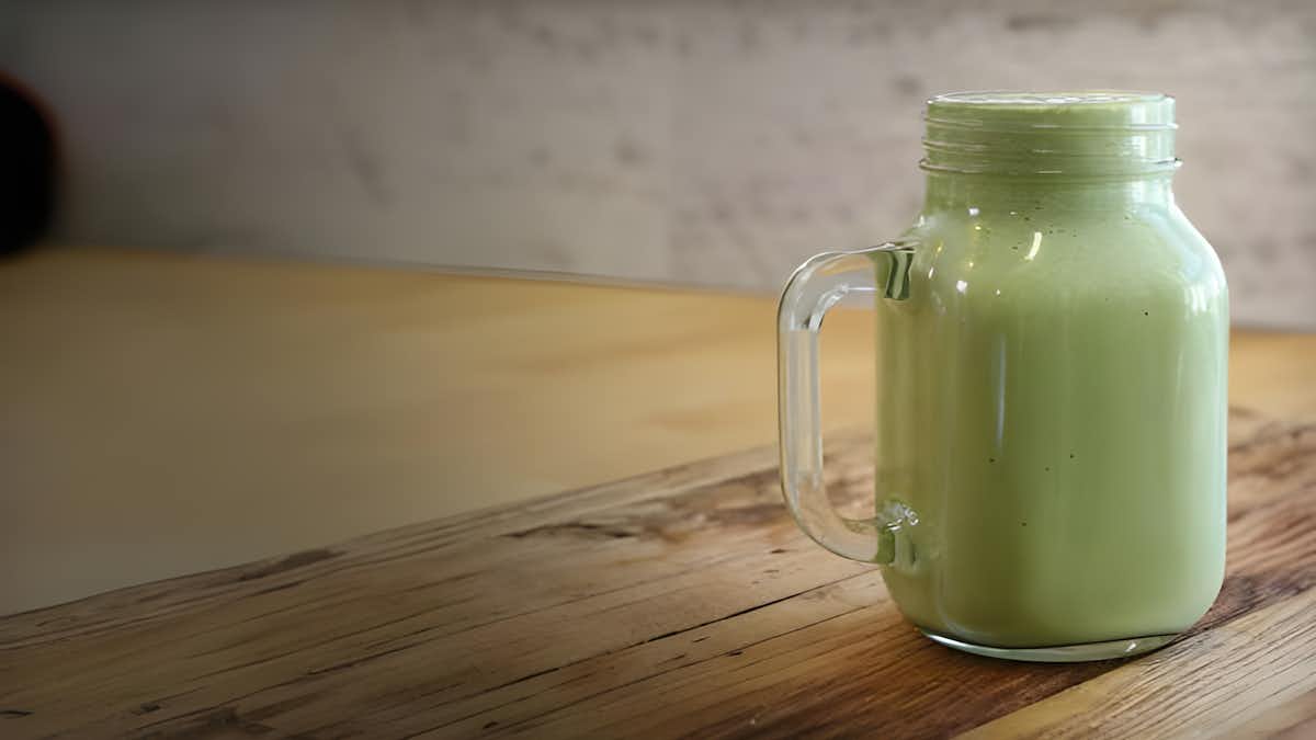 Watch Signature Green Smoothie | Gaia